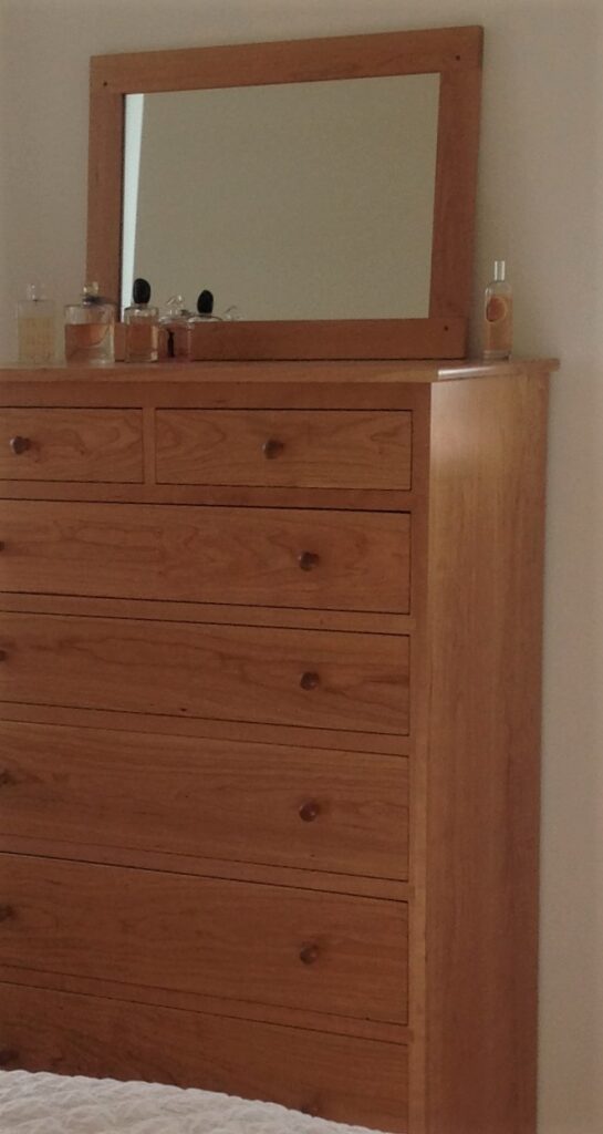 Shaker Vertical Chest || Shaker Style