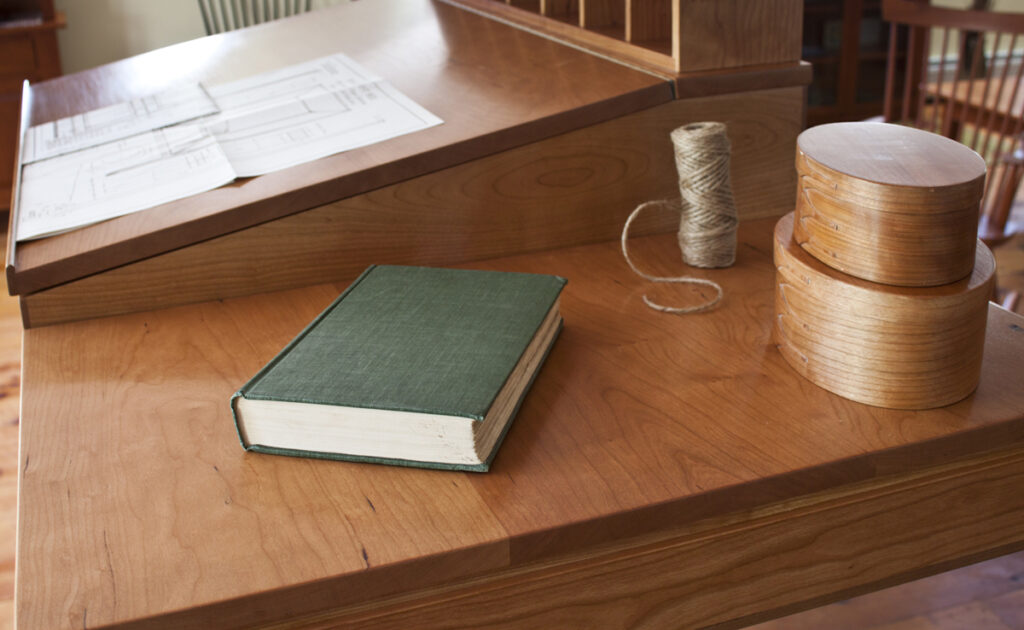 Shaker Standing Desk || Shaker Style